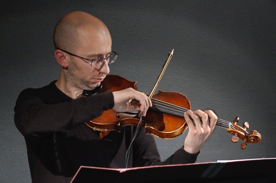 On that day my left ear became a frog | Alessandro Perini